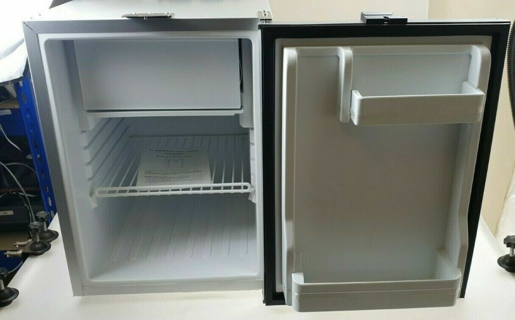 50 Liter Kühlschrank mit Eisfach HxBxT:51x38x49